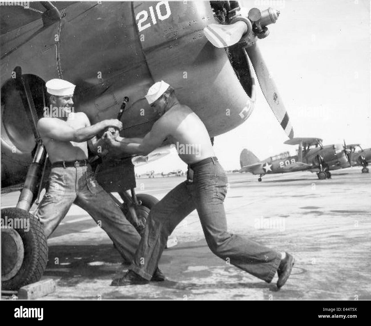 Servicing procedures Black and White Stock Photos & Images - Alamy