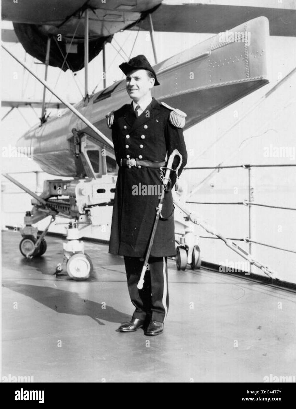 Military pilot in uniform hi-res stock photography and images - Alamy