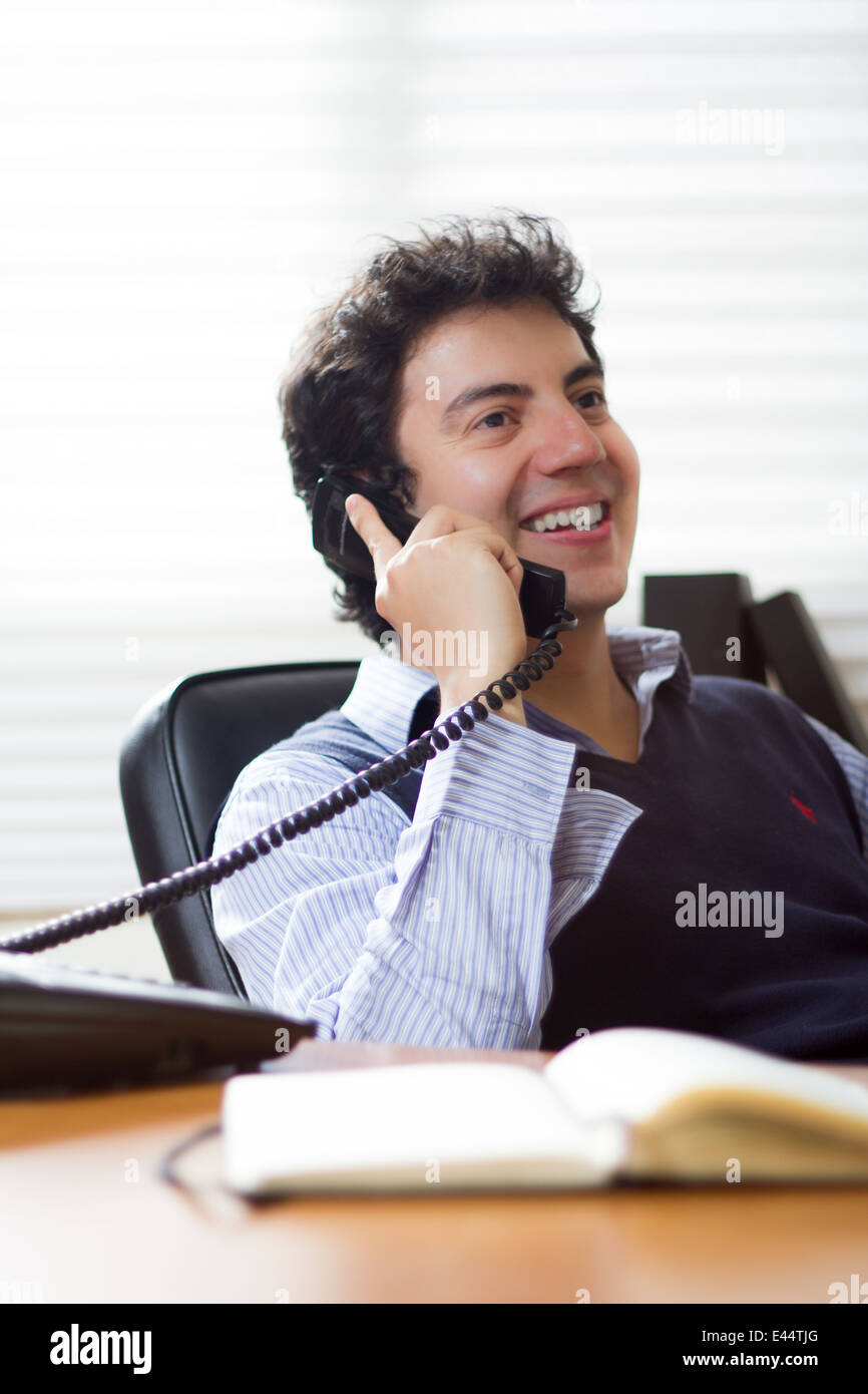 Informally dressed hi-res stock photography and images - Alamy