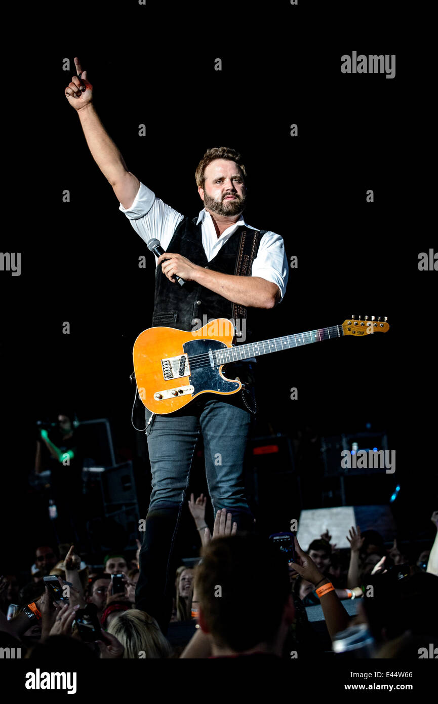 American country music artist hi-res stock photography and images - Alamy