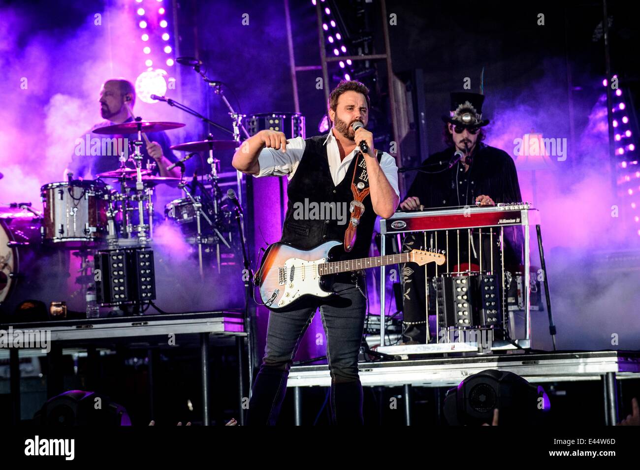 American country music artist hi-res stock photography and images - Alamy
