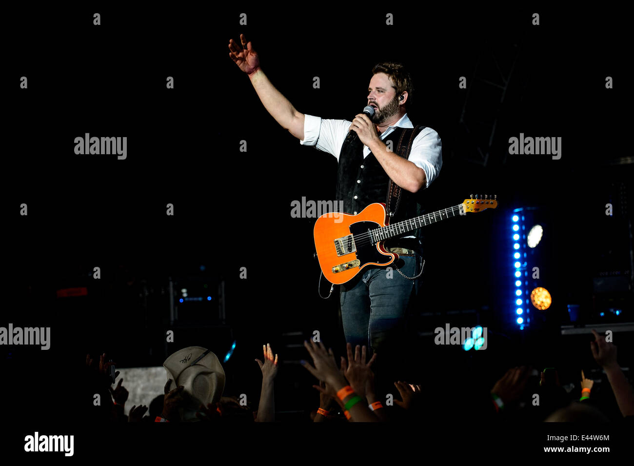 Bridgit Mendler Stomach