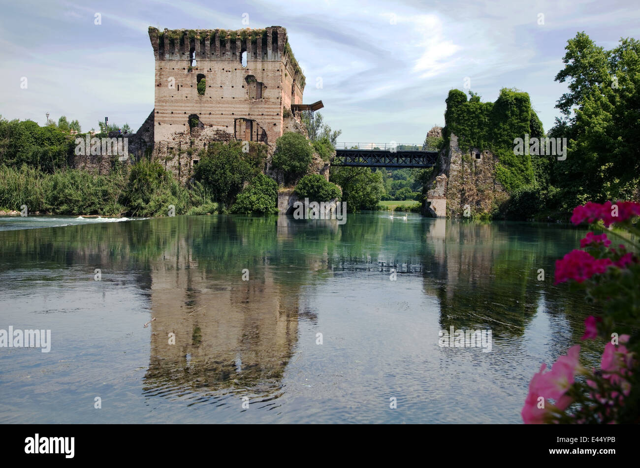the Visconti-bridge in Italy in Borghetto Stock Photo - Alamy