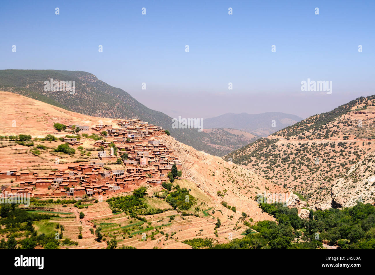 Mountain village maroc hi-res stock photography and images - Alamy