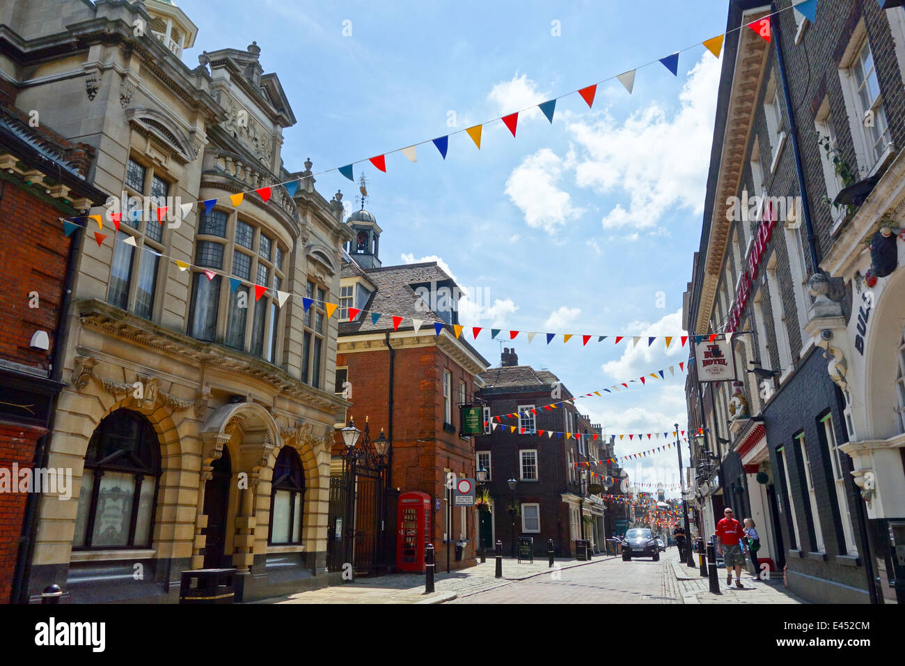 Rochester high street england hi-res stock photography and images - Alamy