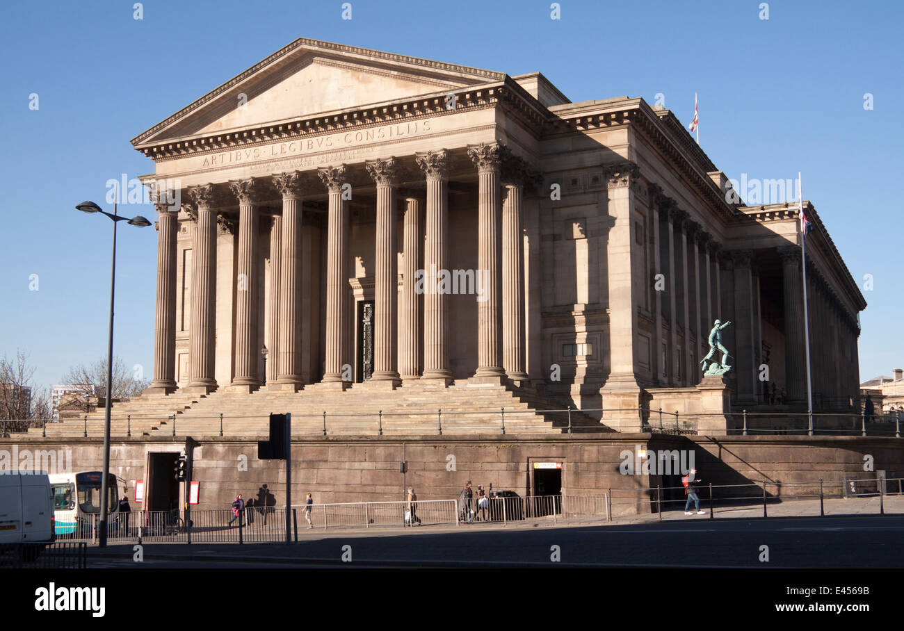 St george's hall liverpool exterior hi-res stock photography and images ...