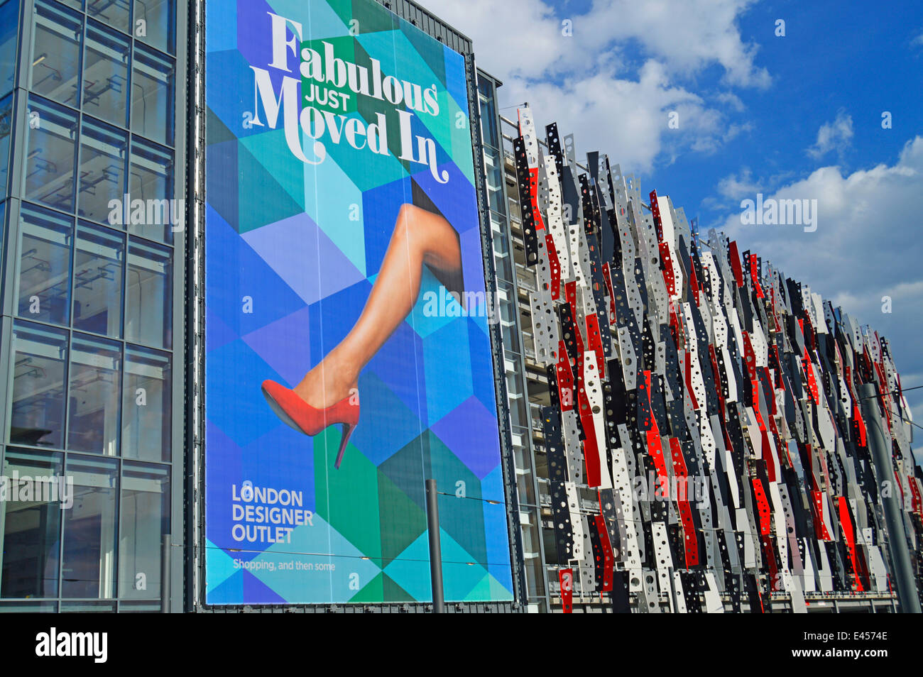 London designer outlet wembley hi-res stock photography and images - Alamy