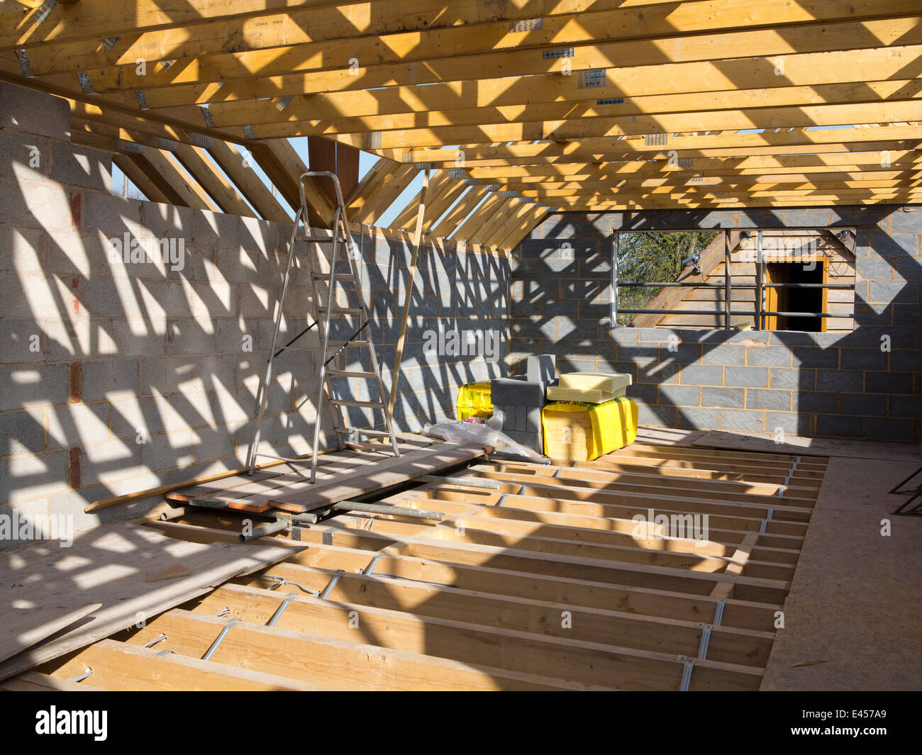 self building house, constructing roof, prefabricated roof trusses ... self building house, constructing roof, prefabricated roof trusses ...