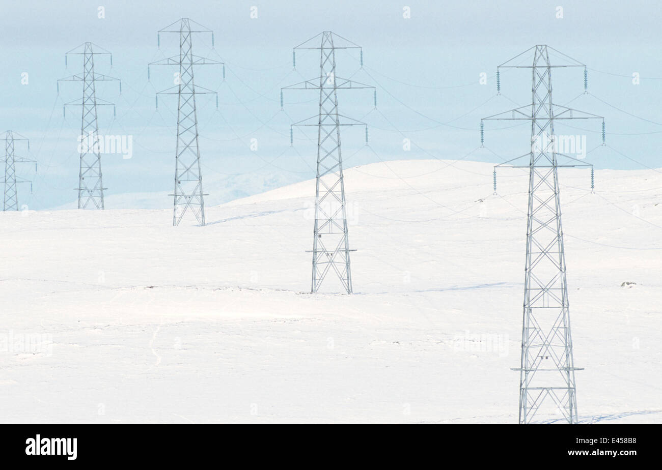 Northern scotland pylons hi-res stock photography and images - Alamy