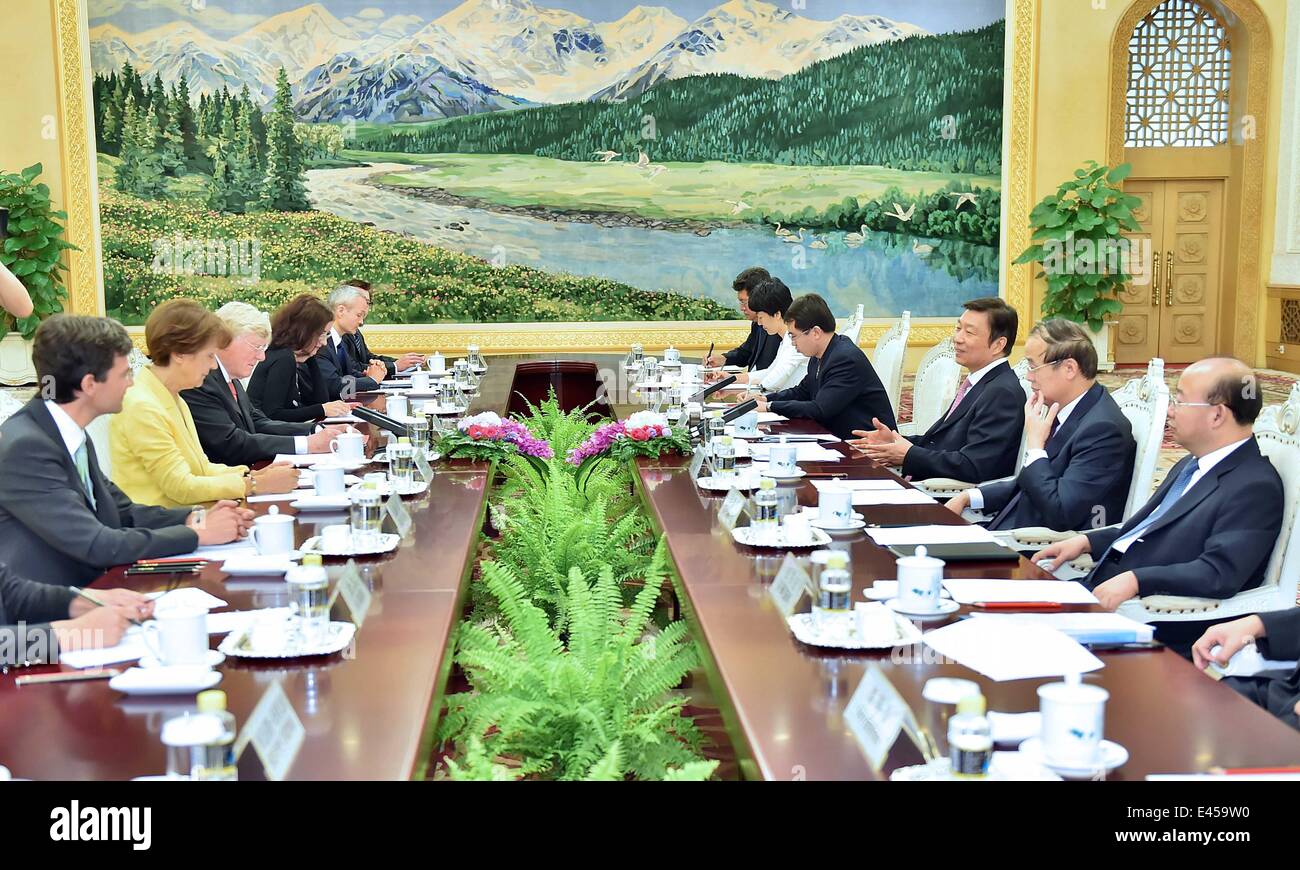 Executive vice president director hi-res stock photography and images ...