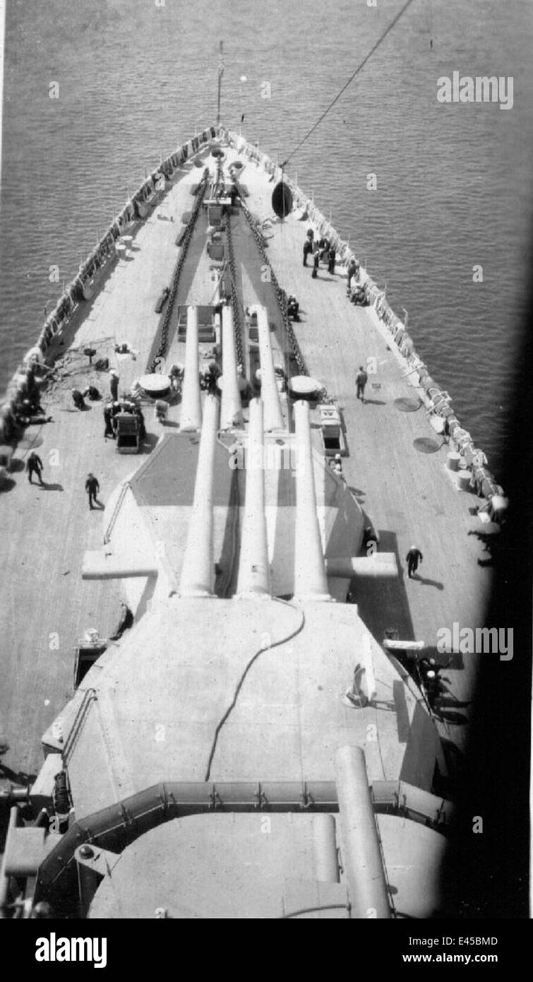 BB 44 bow and two gun turrets Stock Photo - Alamy