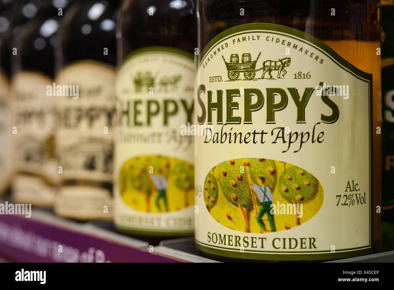 Real Ale for sale in a supermarket Stock Photo - Alamy
