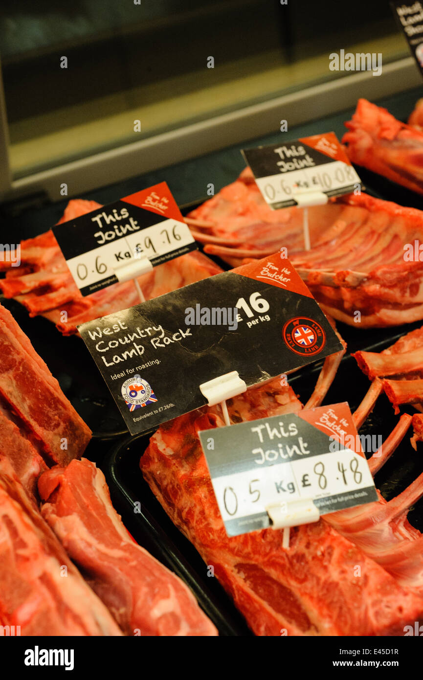 Supermarket lamb hi-res stock photography and images - Alamy
