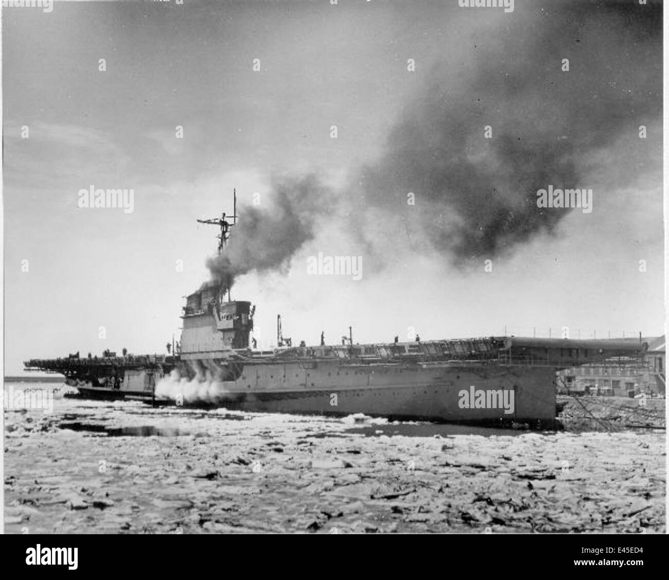 Uss sable hi-res stock photography and images - Alamy
