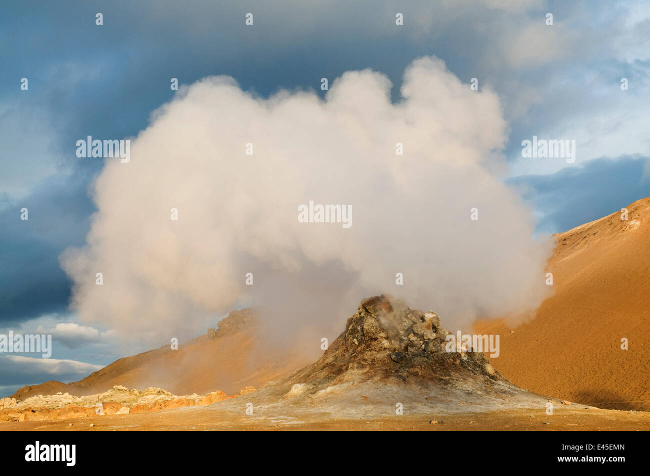 Steam vent hi-res stock photography and images - Alamy