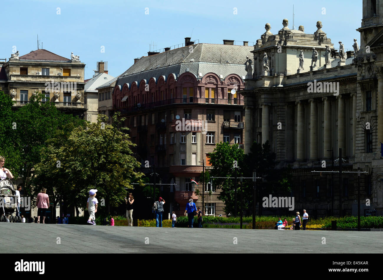 Kossuth lajos square hi-res stock photography and images - Alamy