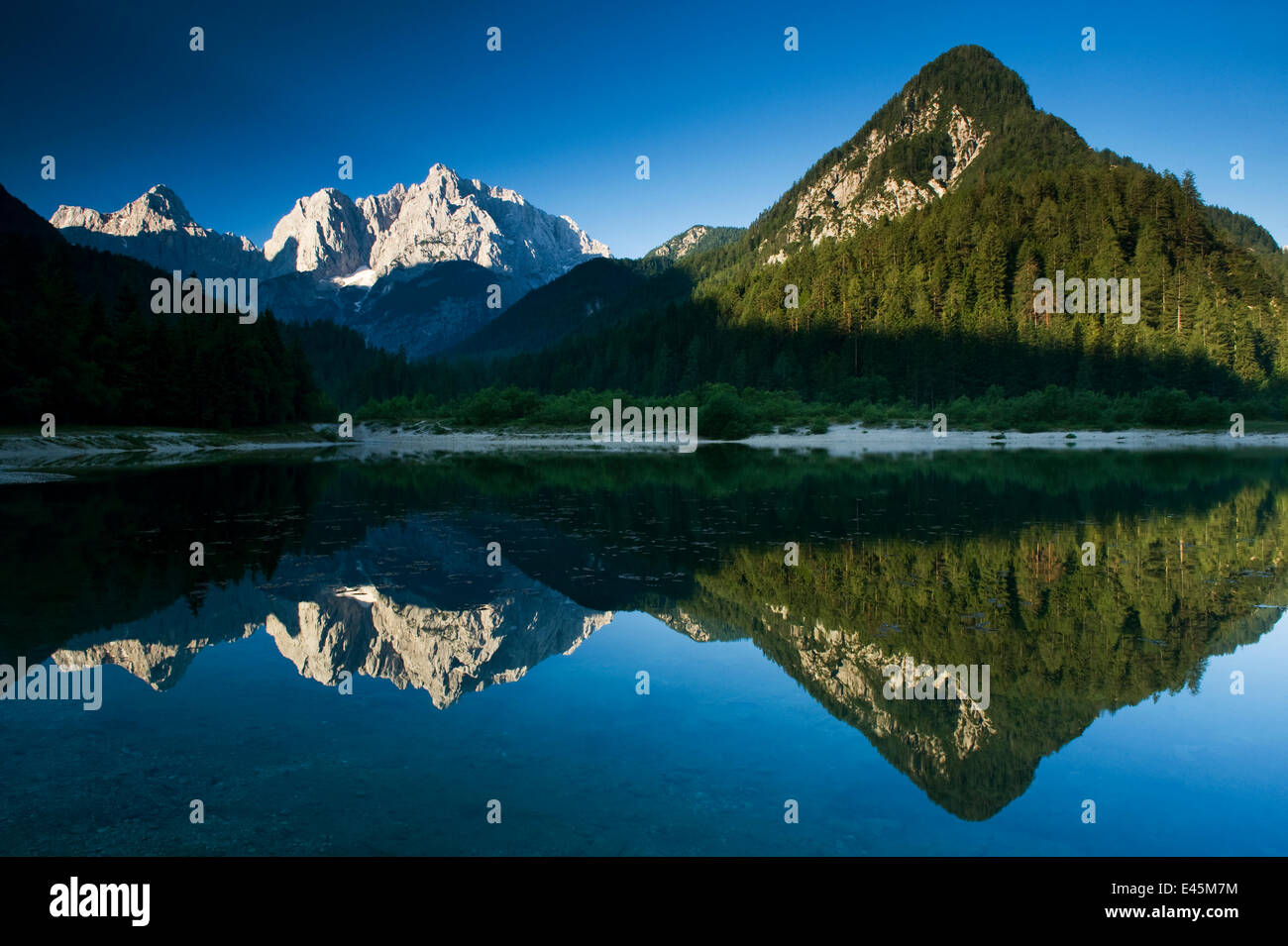 547m and mount razor 2 hi-res stock photography and images - Alamy