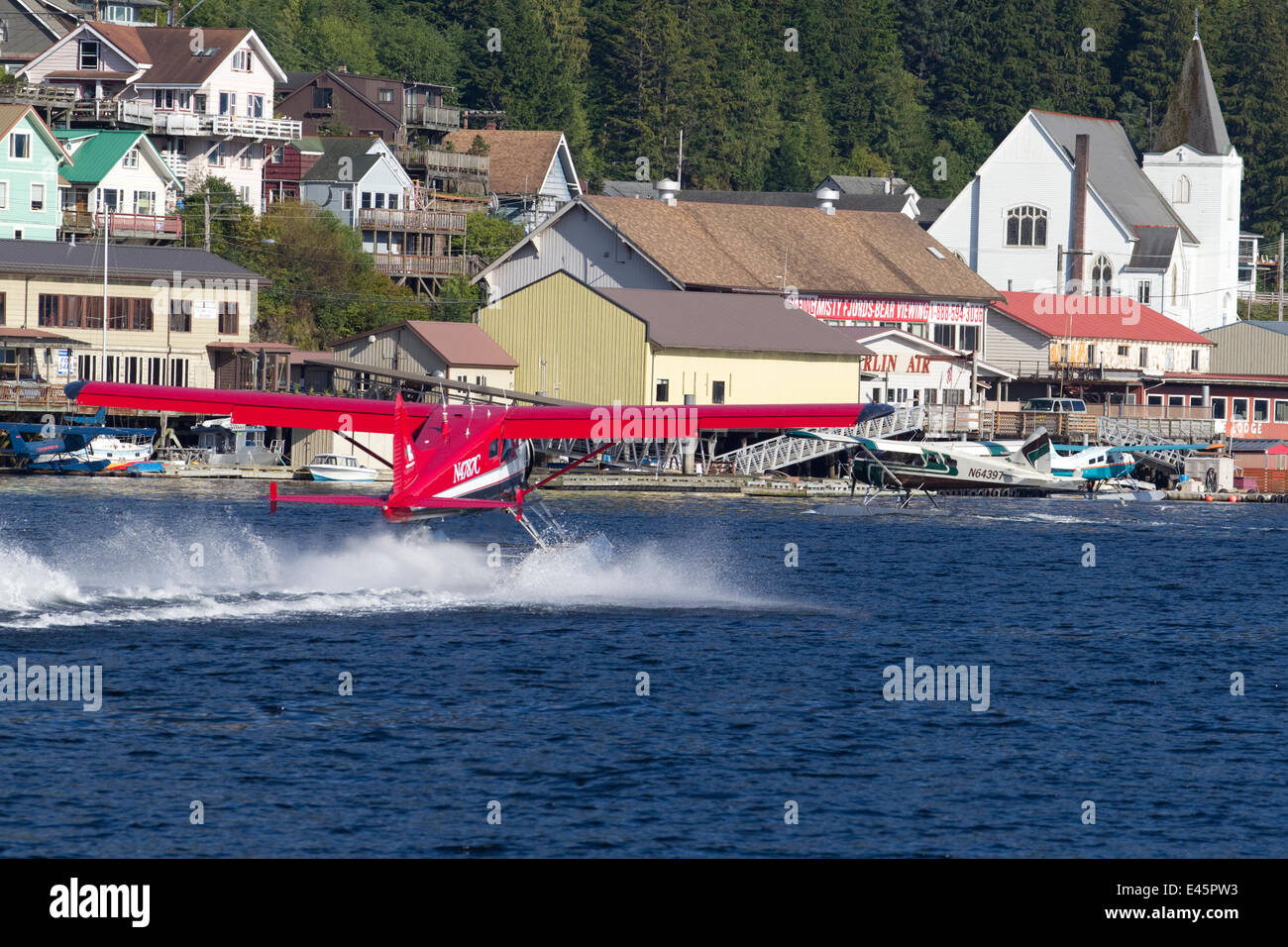 Sightseeing seaplane landing on water, Ketchikan, Alaska, USA ...