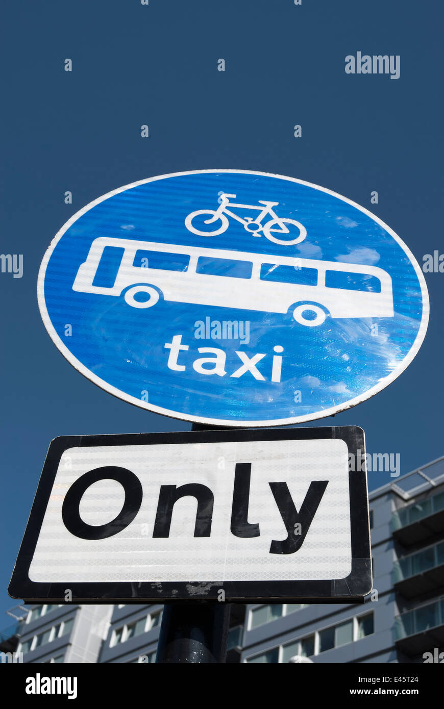Cycles only sign uk hi-res stock photography and images - Alamy