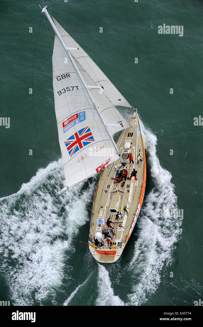 Clipper ships race hi-res stock photography and images - Alamy