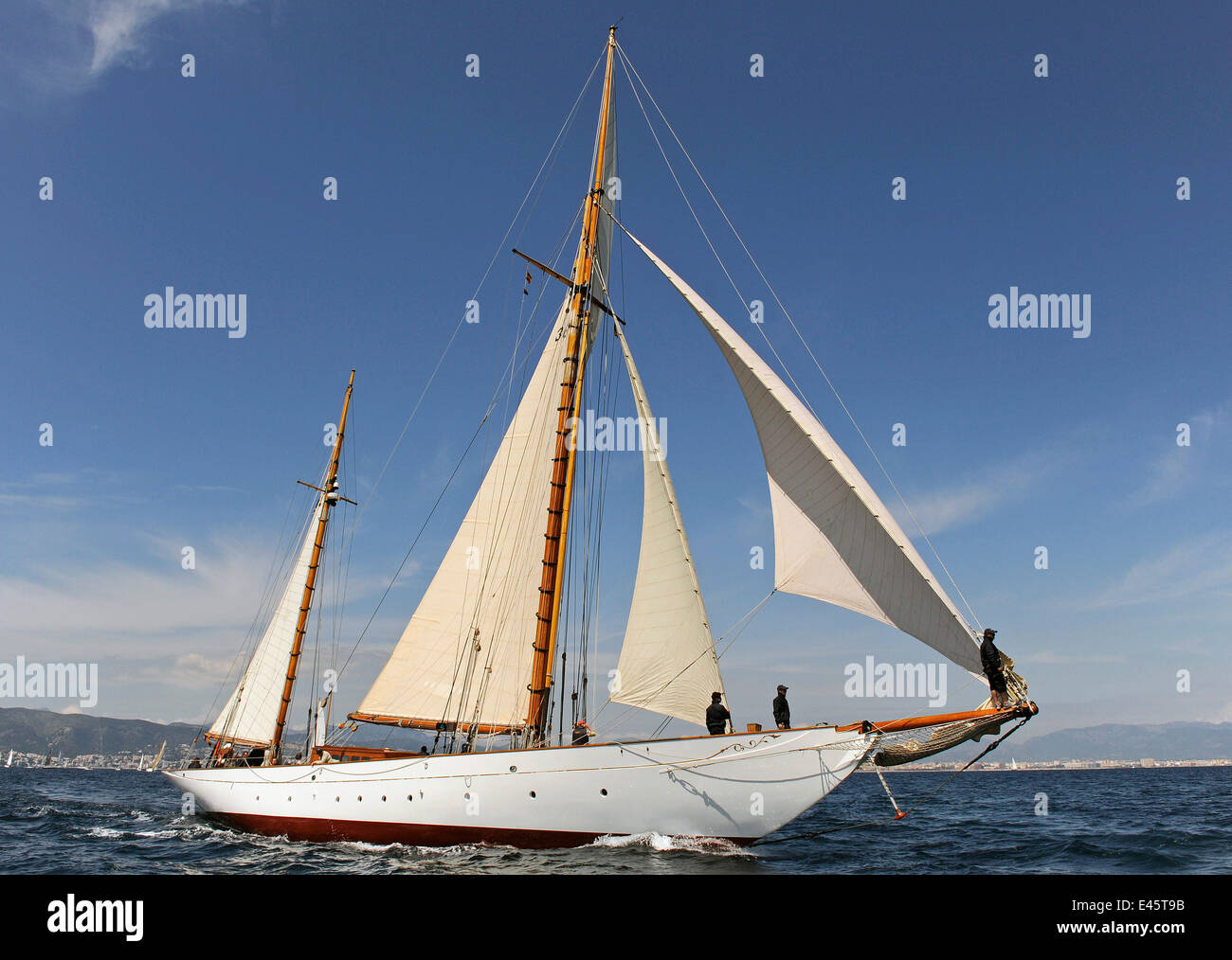 Gaff ketch hi-res stock photography and images - Alamy
