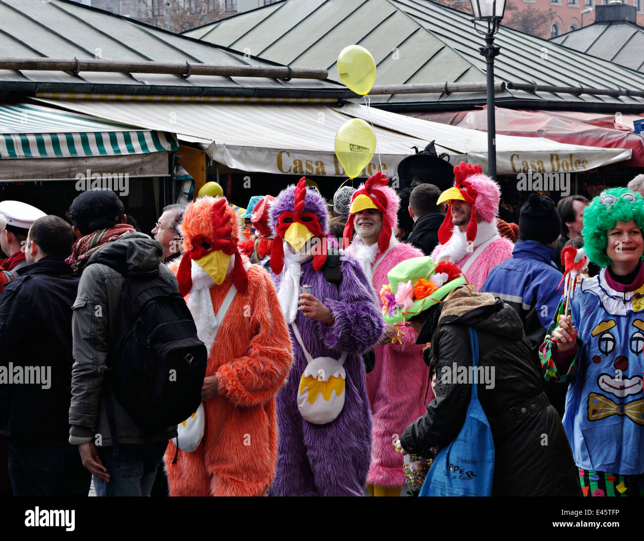 Happy street party hi-res stock photography and images - Alamy