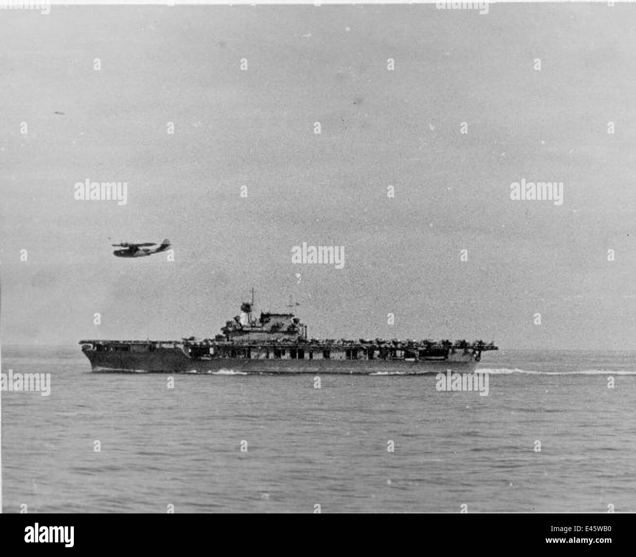 Uss midway wwii Black and White Stock Photos & Images - Alamy