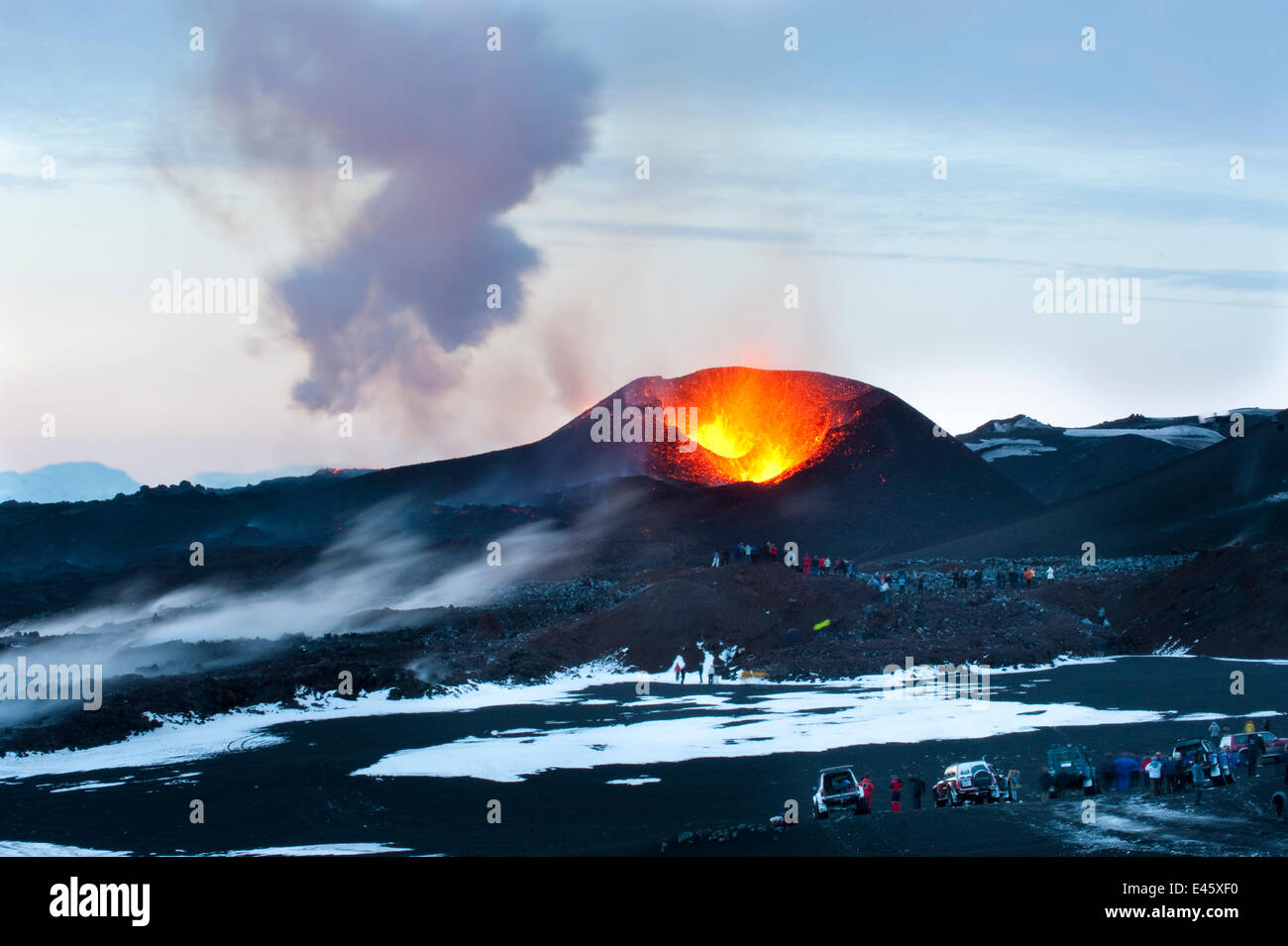 Volcanic eruption, Eyjafjallajokull, near the Myrdalsjokull glacier ...