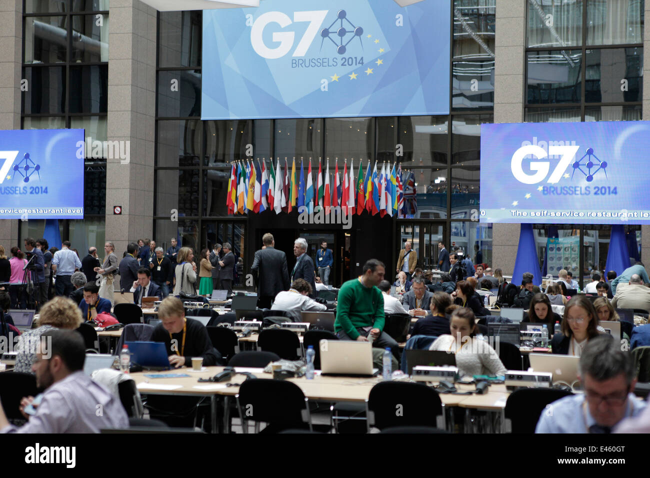 G7 summit gv press flags g7 summit hi-res stock photography and images ...