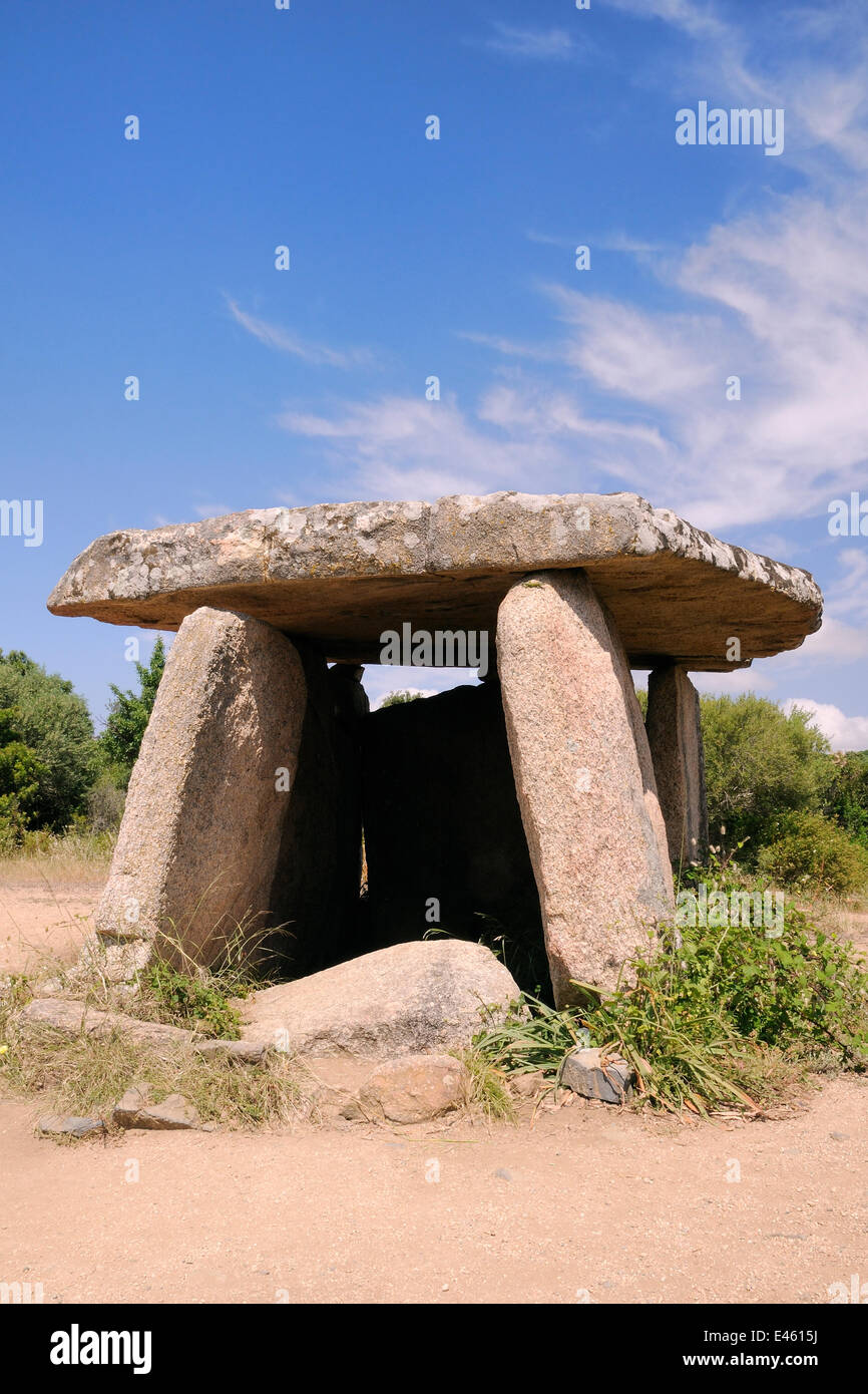 Neolithic Dolmen de Fontanaccia portal tomb ("The Devil's Forge ...