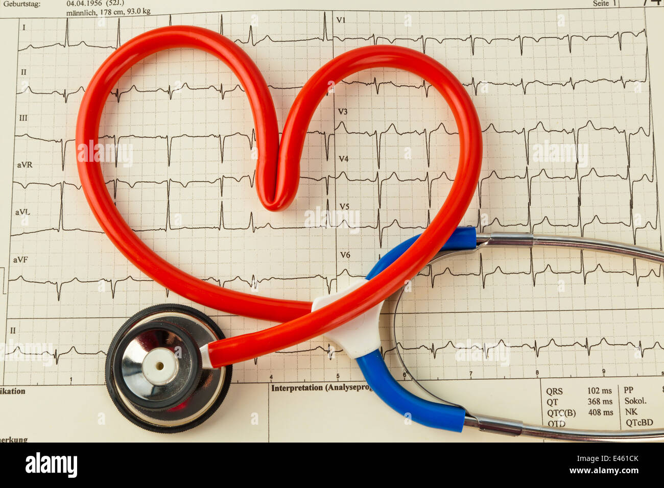 A heart-shaped stethoscope. Symbolic photo for heart disease and heart ...