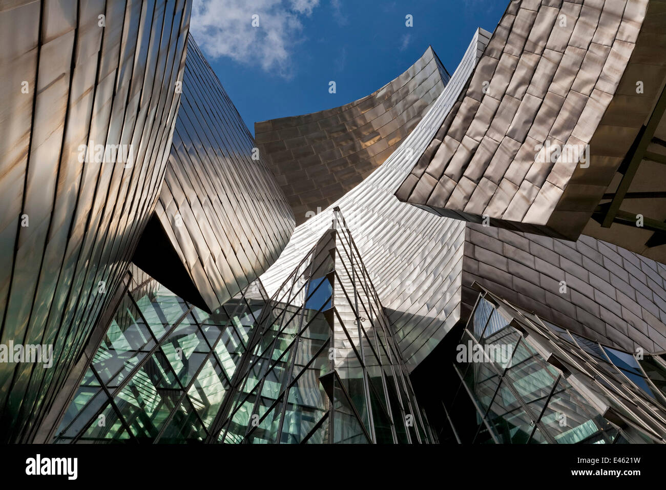 Guggenheim Museum Bilbao, Bilbao, Spain. Architect: Frank Gehry, 1997 ...