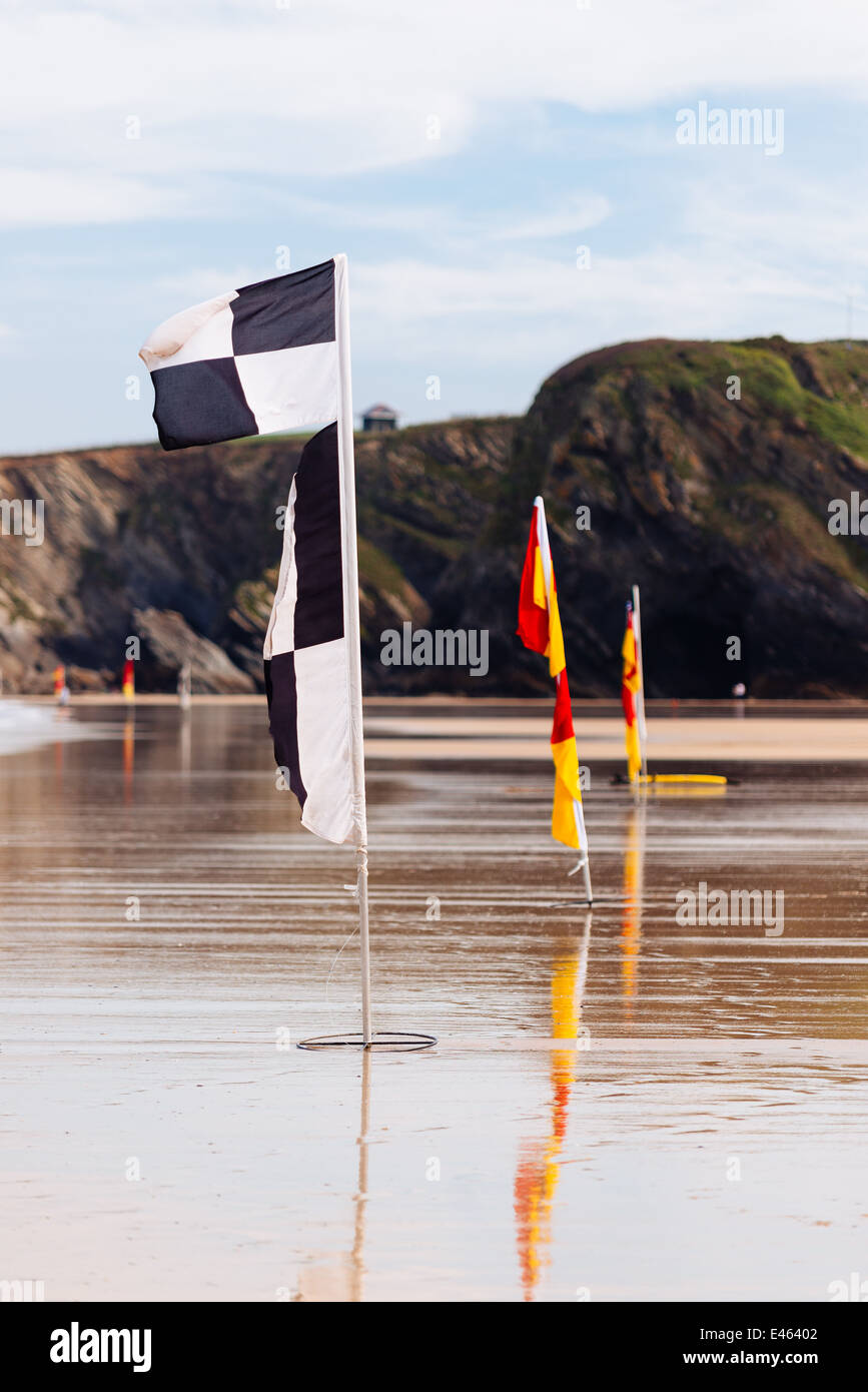 Surfing towan beach newquay hi-res stock photography and images - Alamy
