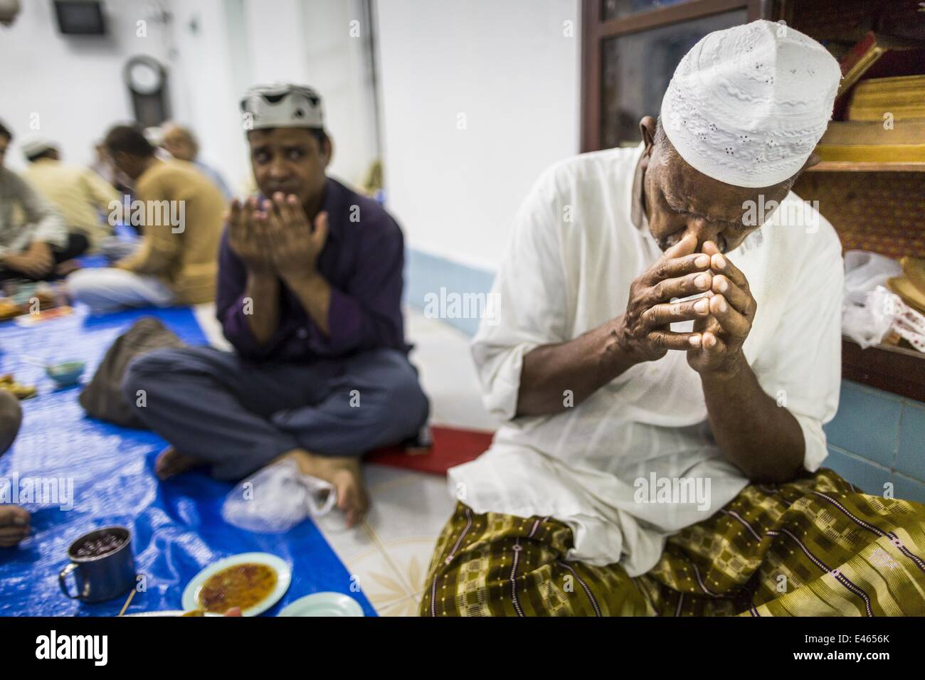Haroon mosque bangkok hi-res stock photography and images - Alamy