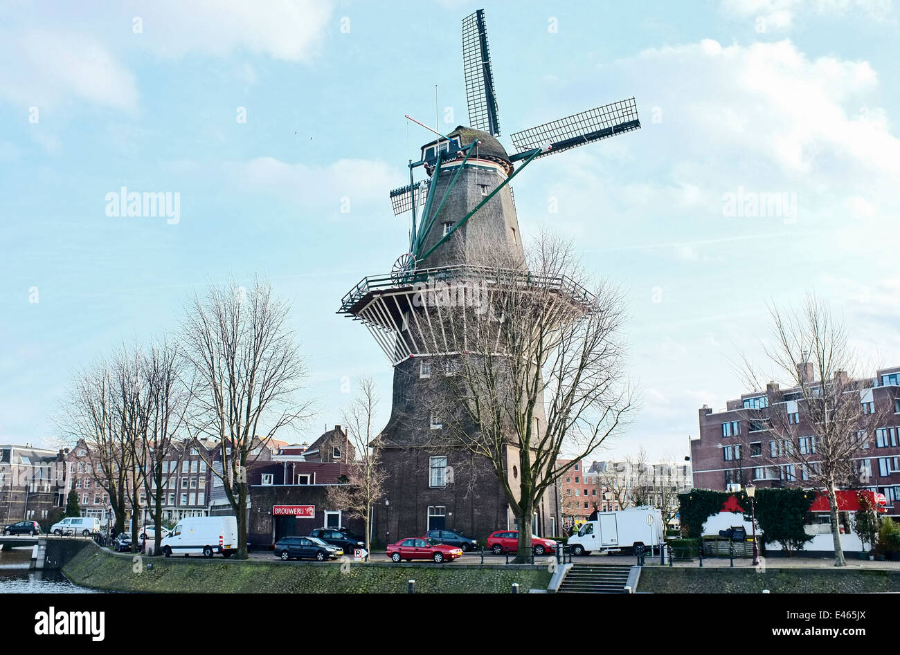 Brouwerij 't IJ AND WINDMILL, Molen De Gooyer, AMSTERDAM Stock Photo ...