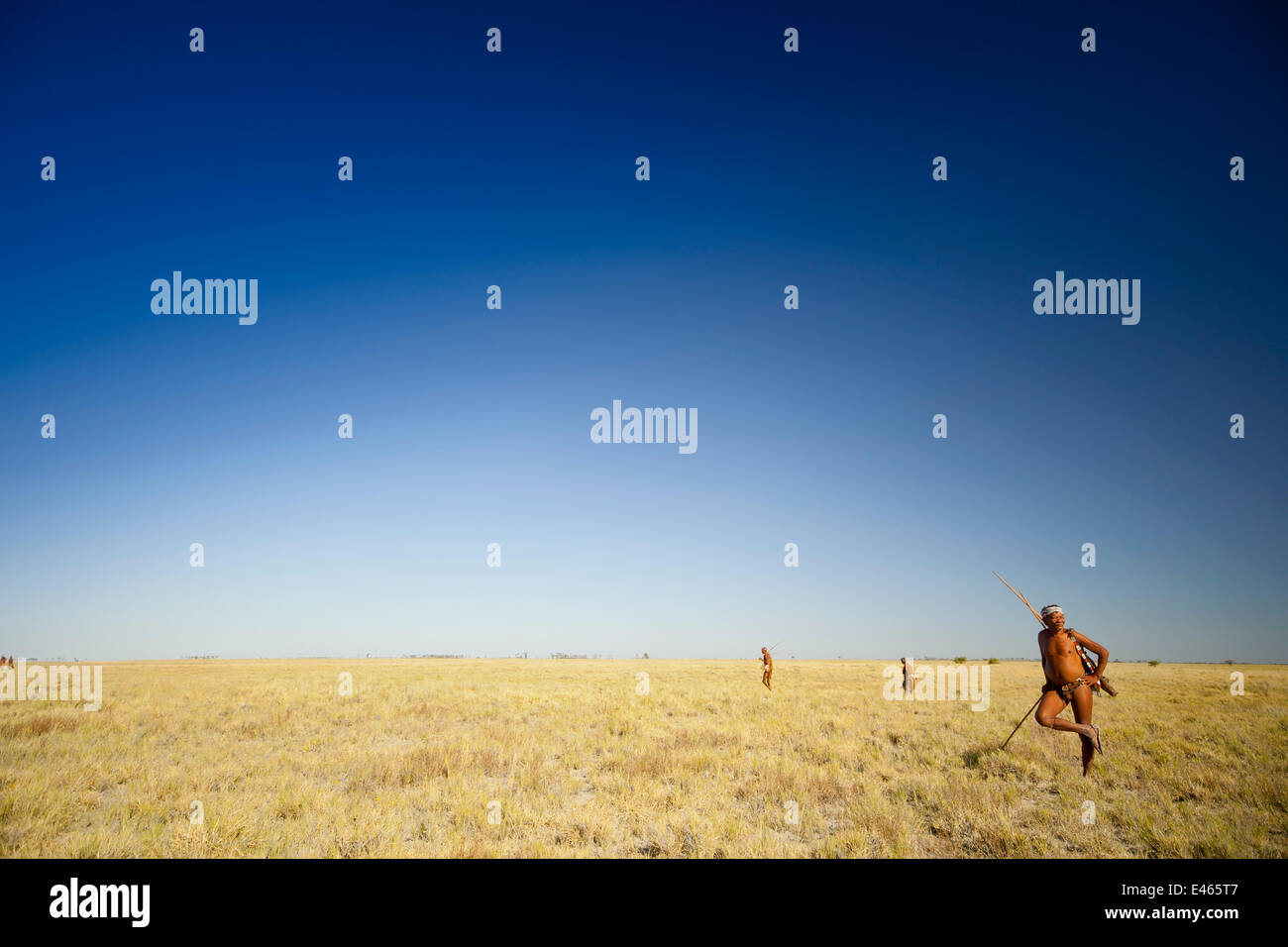 Bushmen hunters kalahari hi-res stock photography and images - Alamy