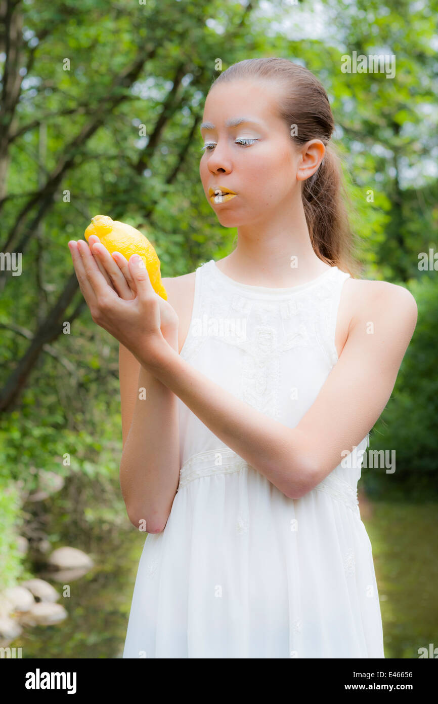 Young lemon green hi-res stock photography and images - Alamy