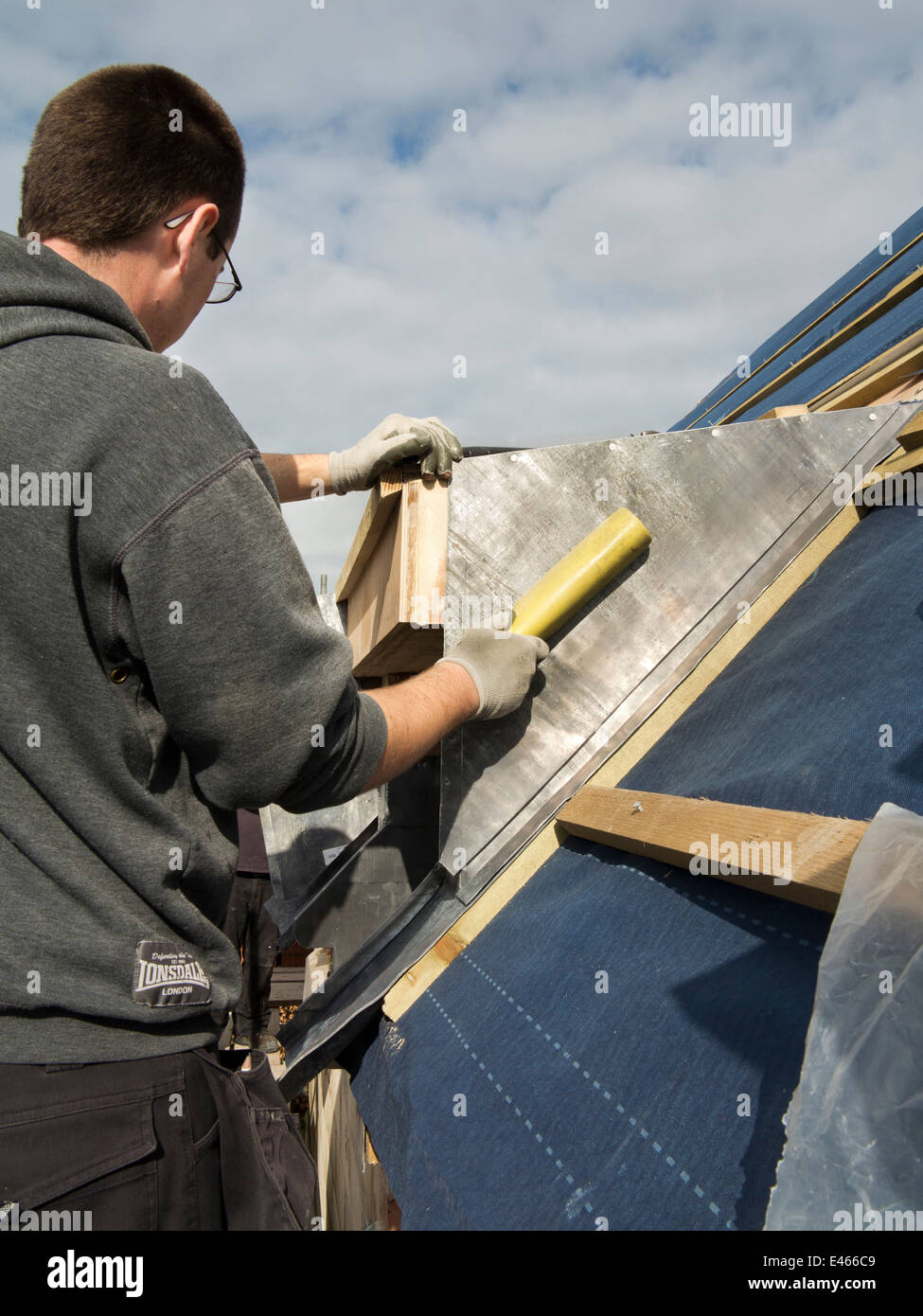 Man dressing timber hi-res stock photography and images - Alamy