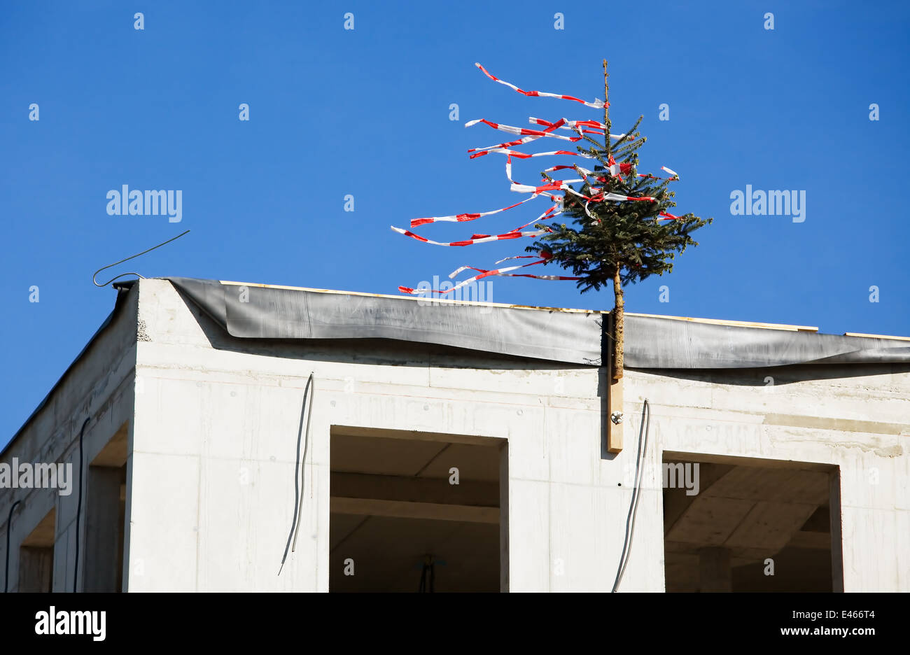 At the construction site of a residential house, the topping-out was ...