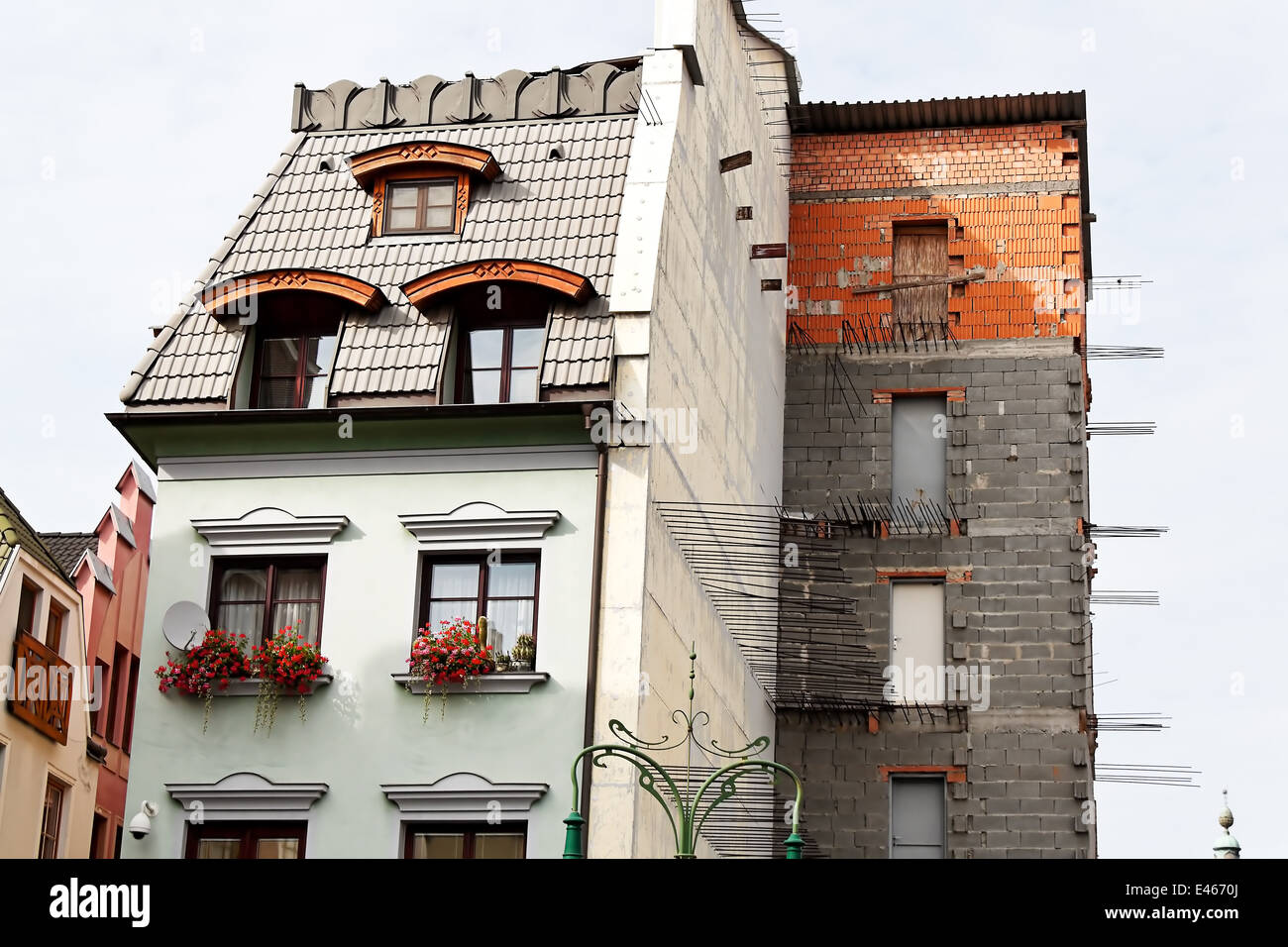 An old house is being renovated. Additional capacity and new ...