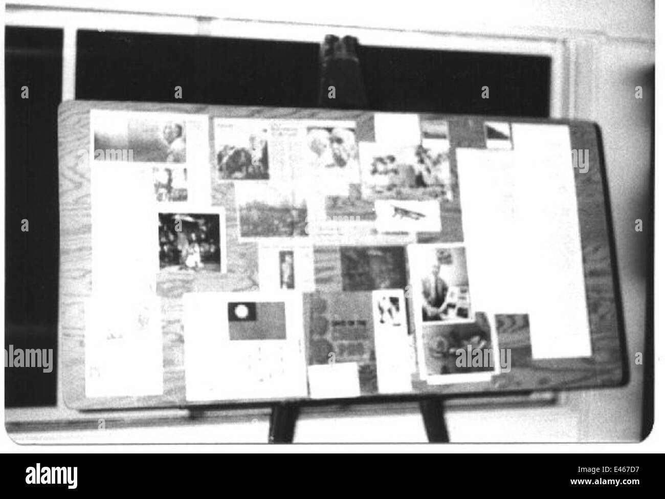 Army bulletin board hi-res stock photography and images - Alamy