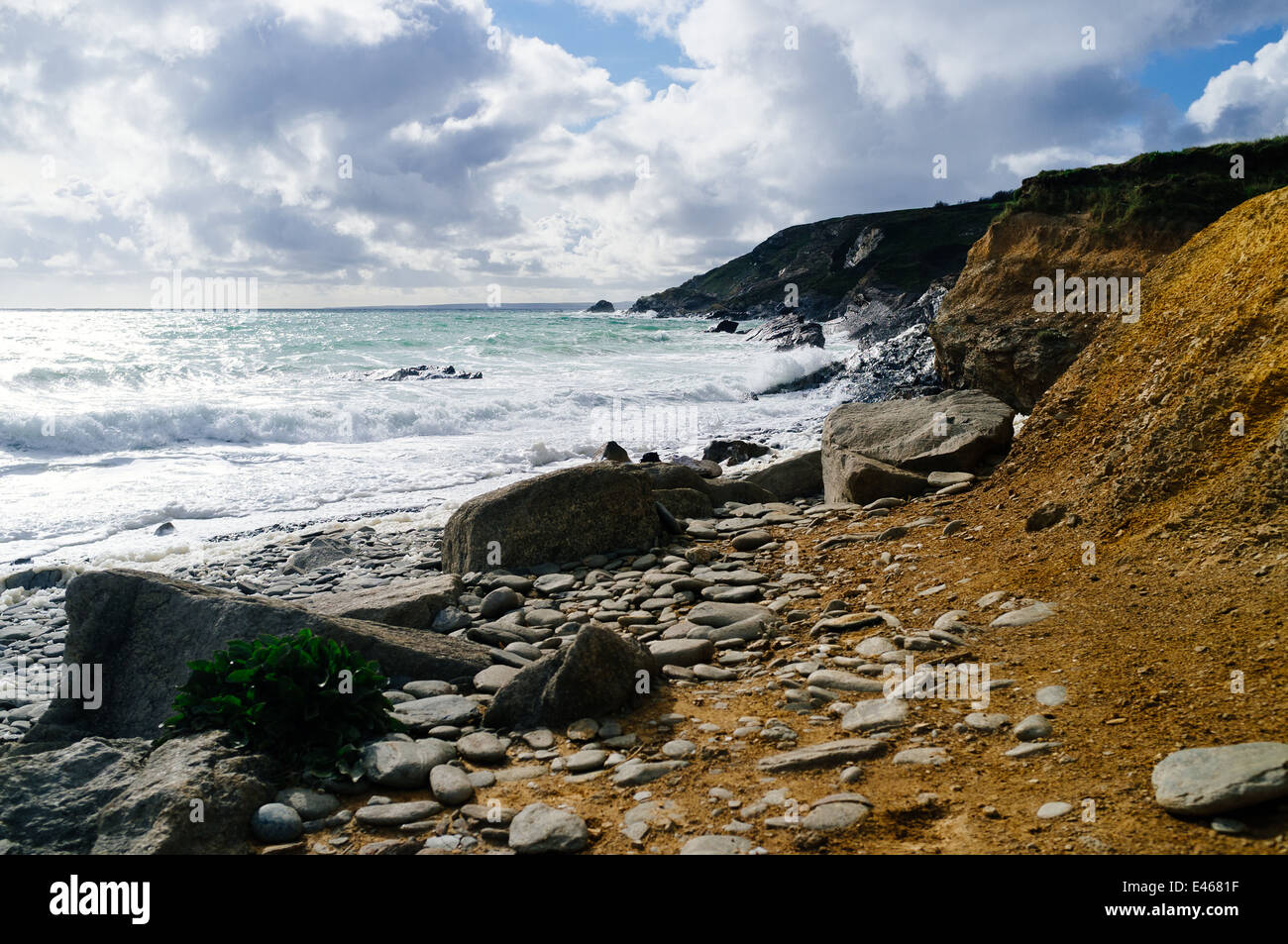 Dollar Cove at Gunwalloe in Cornwall, UK Stock Photo - Alamy