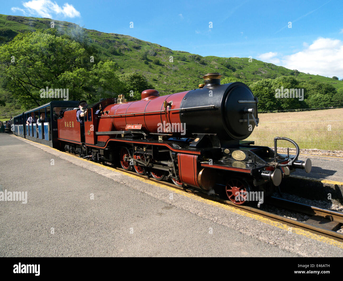 Narrow gauge steam engine river mite hi-res stock photography and ...