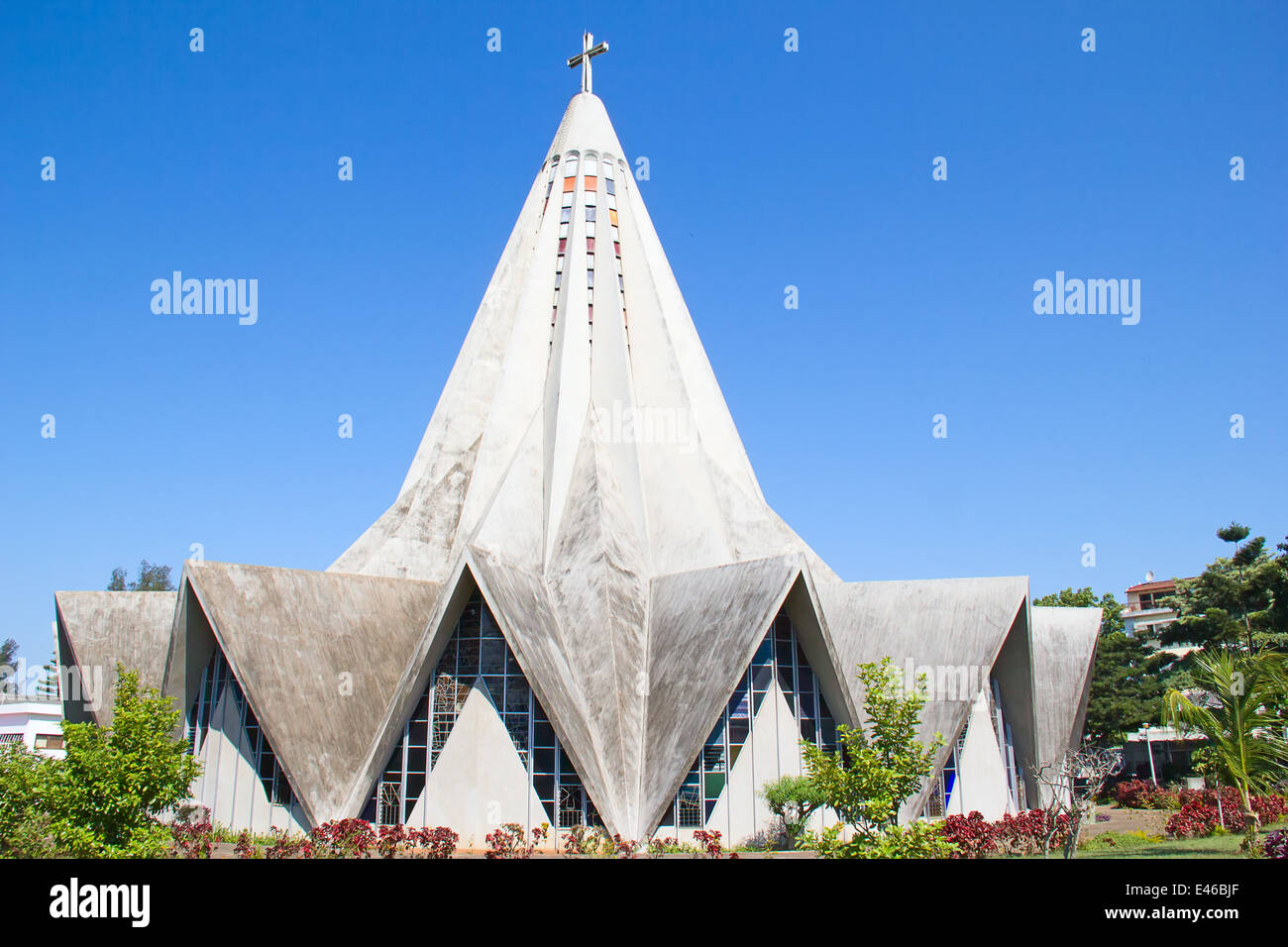 African landscape cell tower hi-res stock photography and images - Alamy