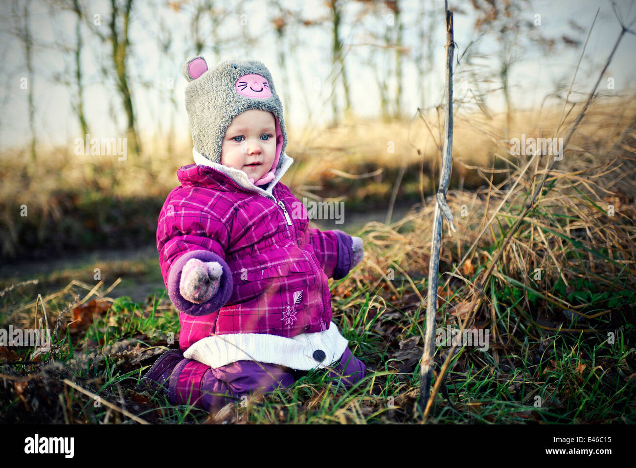 Child on knees hi-res stock photography and images - Alamy