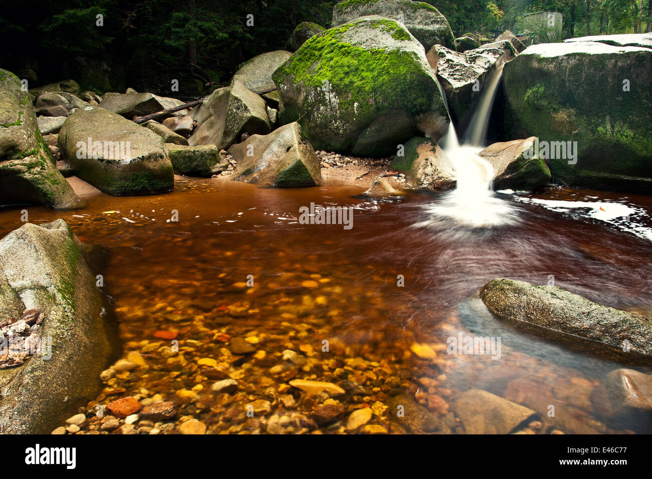 Long narrow waterfall long narrow waterfall hi-res stock photography ...