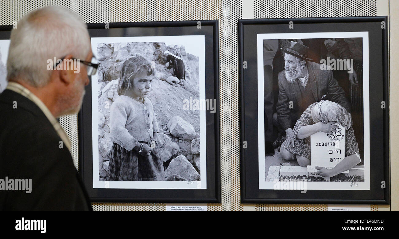 Israeli photographer David Rubinger (not pictured) opens an exhibition ...