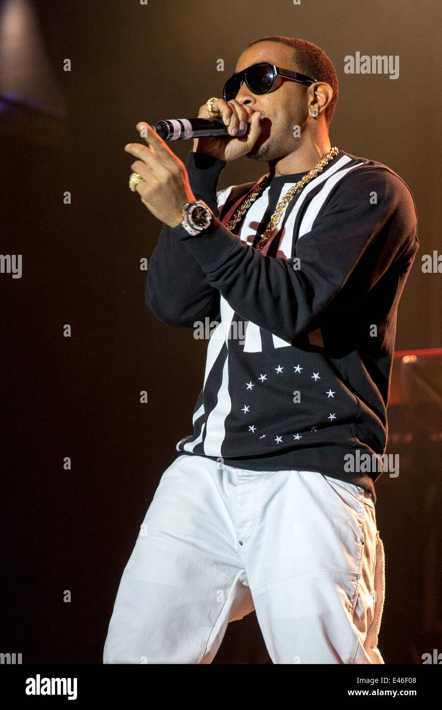 Ludacris aka chris bridges hi-res stock photography and images - Alamy