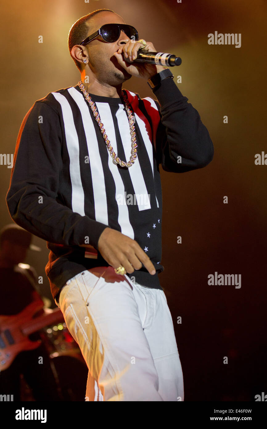 Singer actor chris ludacris bridges hi-res stock photography and images ...