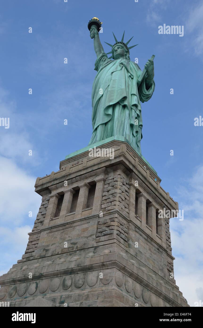 French liberty statue hi-res stock photography and images - Alamy